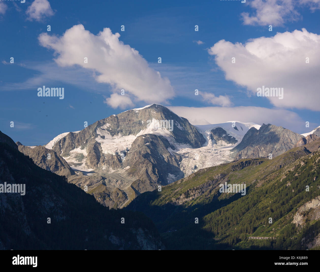 Walliser alpen -Fotos und -Bildmaterial in hoher Auflösung – Alamy