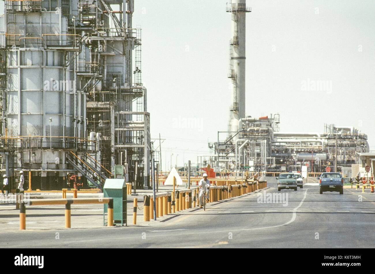 Oil terminal in saudi arabia -Fotos und -Bildmaterial in hoher ...