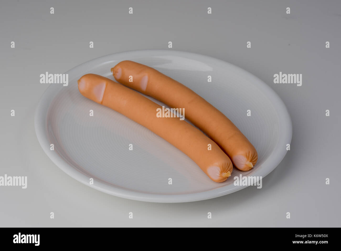 Ein paar wiener wurstchen -Fotos und -Bildmaterial in hoher Auflösung ...