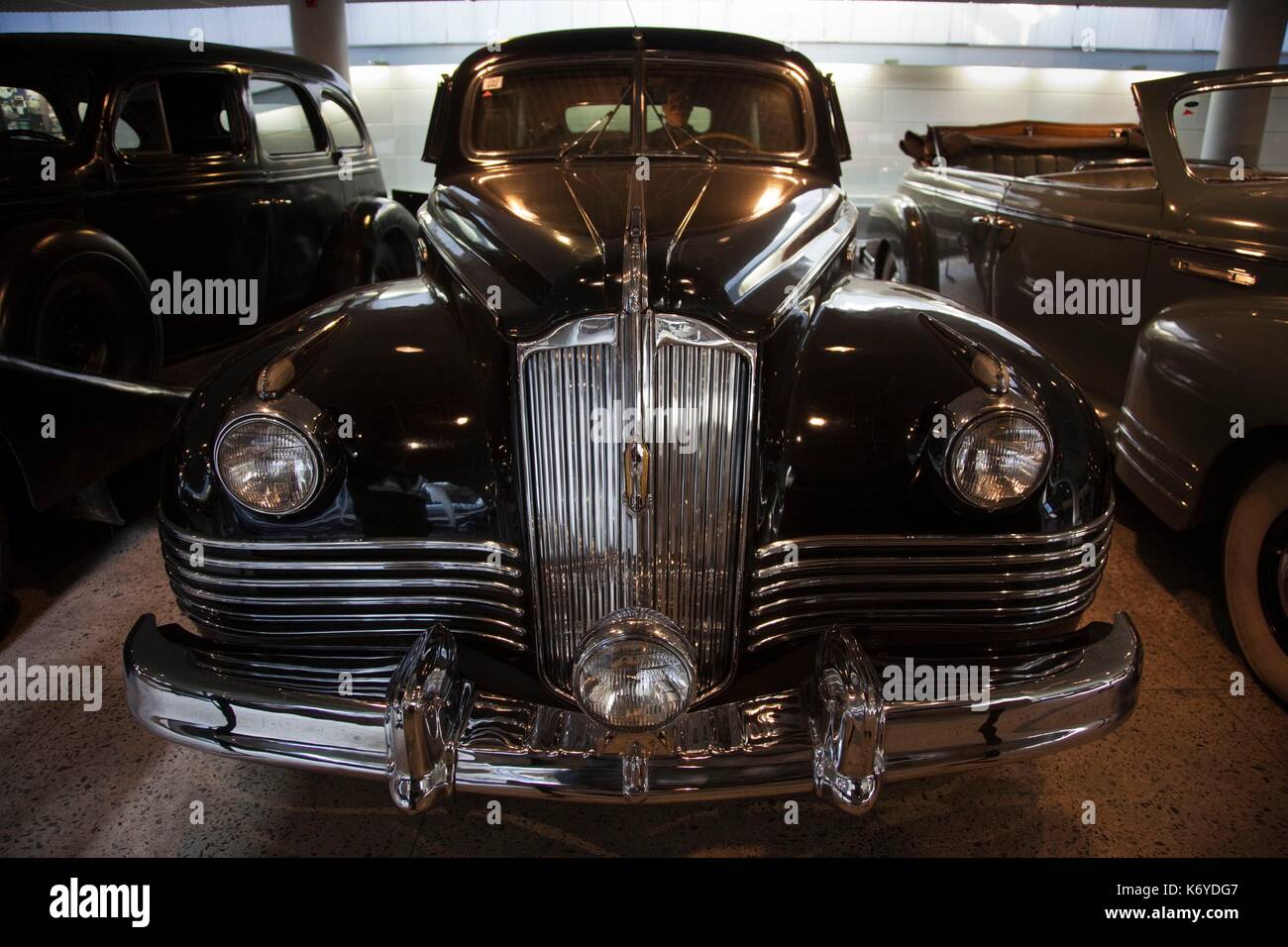 Statue Von Joseph Stalin In Seiner Kremlin Limousine Stockfotos und ...