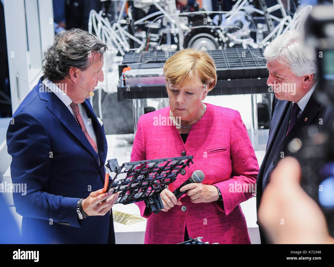 Frankfurt am Main, Deutschland. 14 Sep, 2017. L-R: Der ...