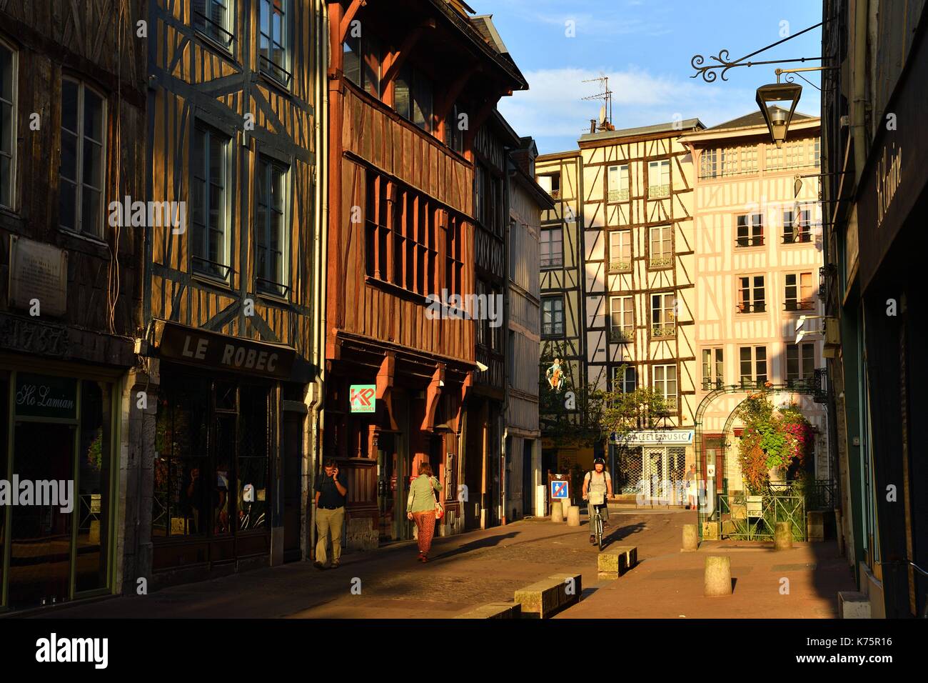 Rue eau de robec rouen -Fotos und -Bildmaterial in hoher Auflösung – Alamy