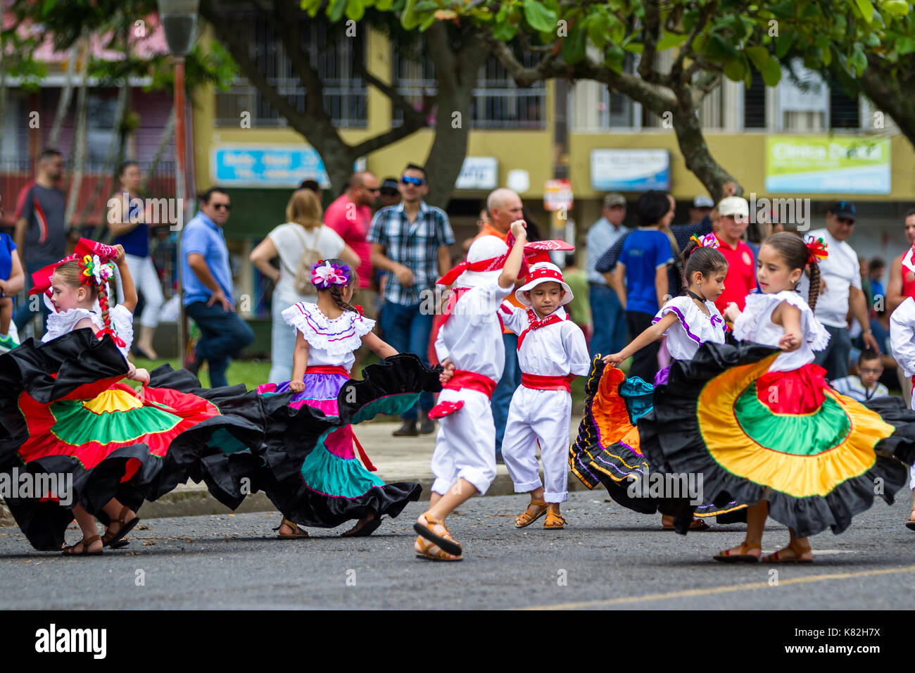 Costa rica local school -Fotos und -Bildmaterial in hoher Auflösung ...