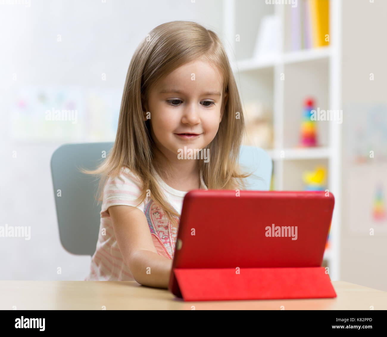 Computerkind -Fotos und -Bildmaterial in hoher Auflösung – Alamy
