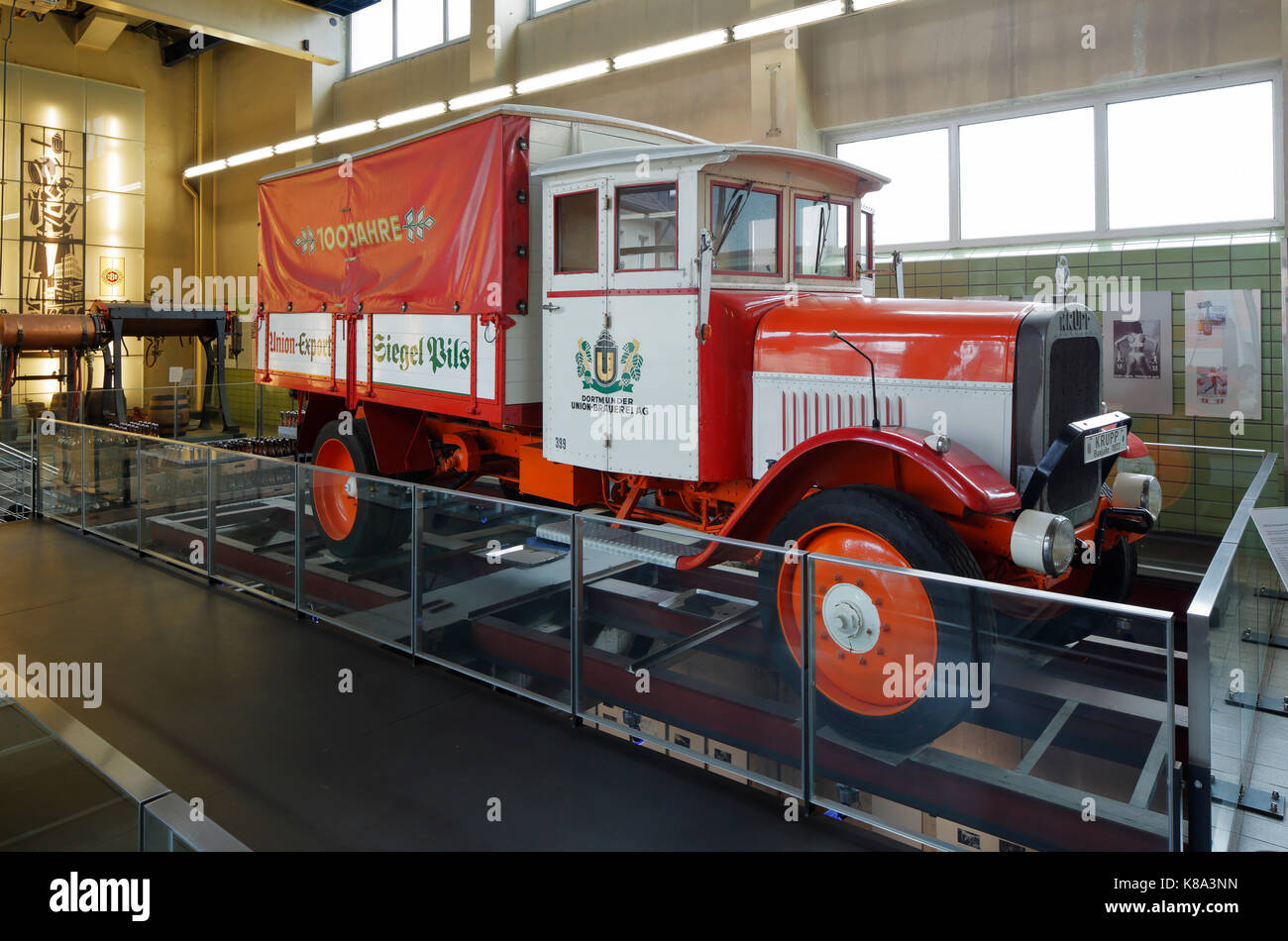 Lorry krupp -Fotos und -Bildmaterial in hoher Auflösung – Alamy