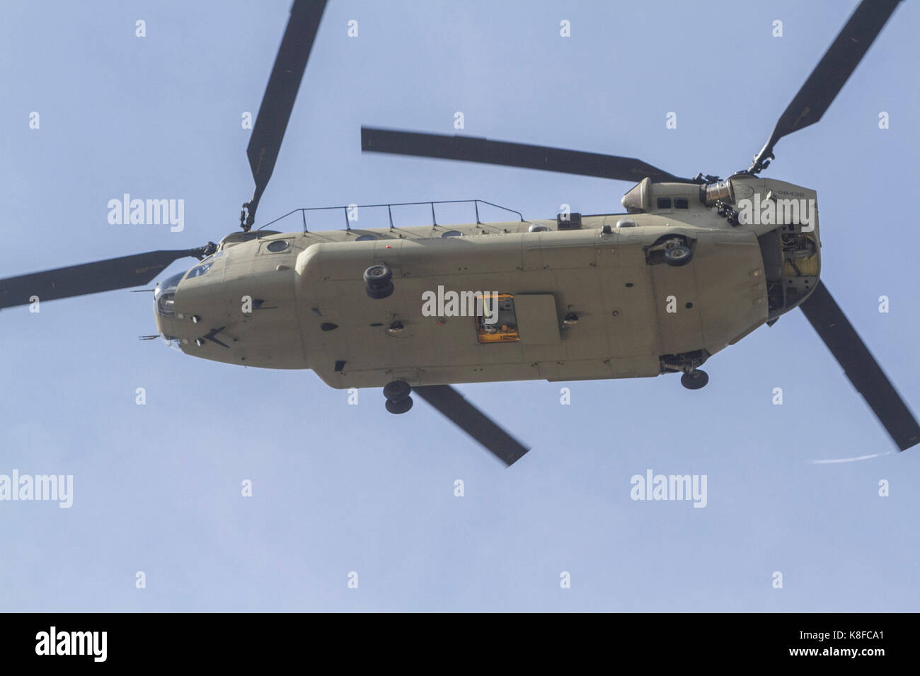 Twin rotor helicopters -Fotos und -Bildmaterial in hoher Auflösung – Alamy