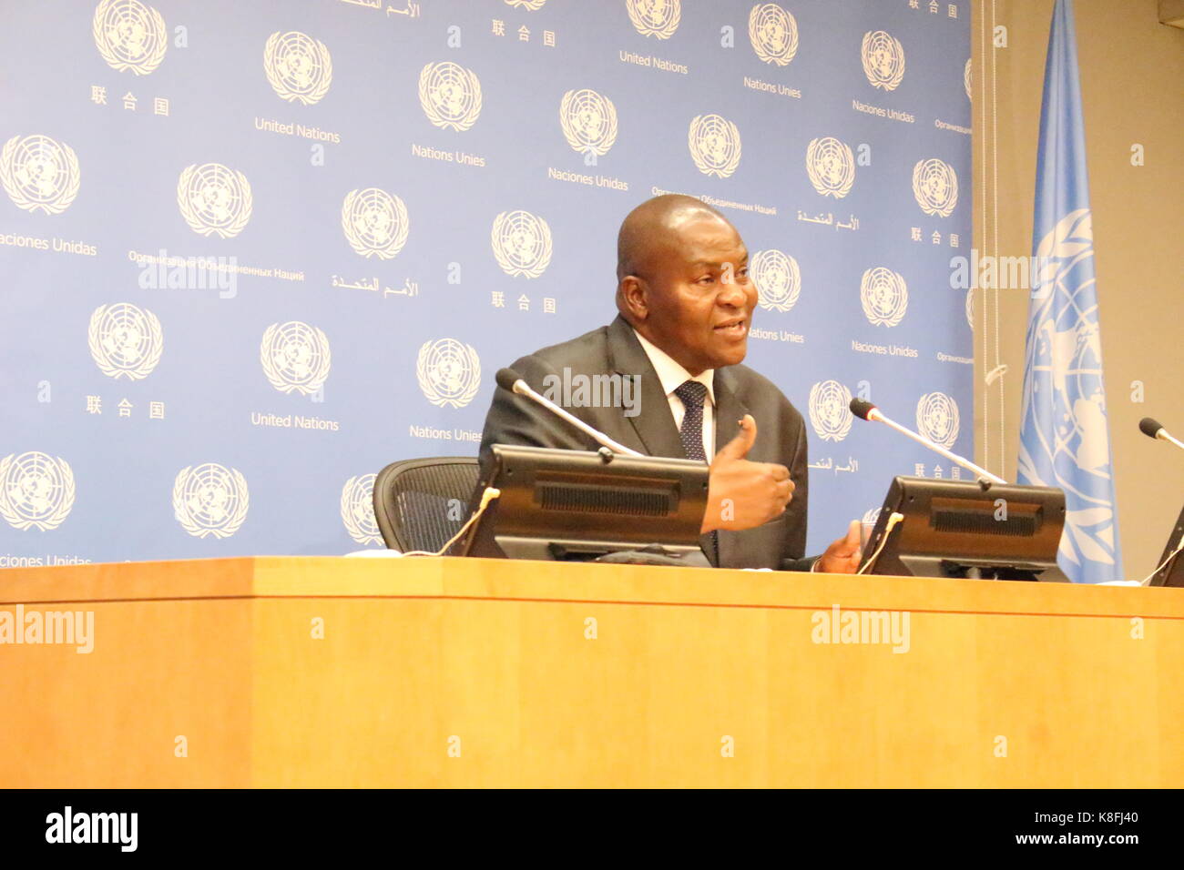 Faustin archange touadera -Fotos und -Bildmaterial in hoher Auflösung ...