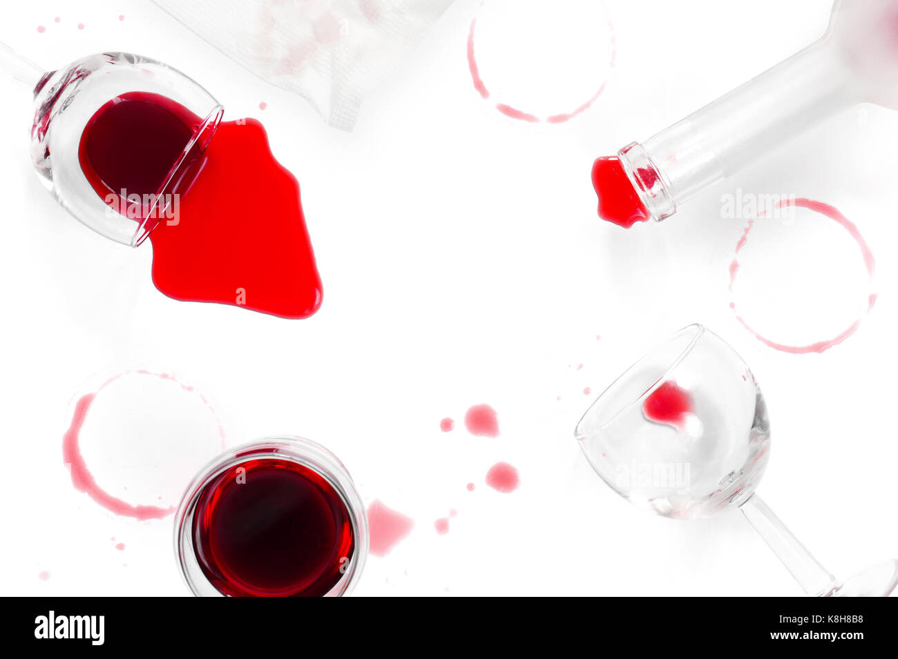 Rotwein verschüttet -Fotos und -Bildmaterial in hoher Auflösung – Alamy