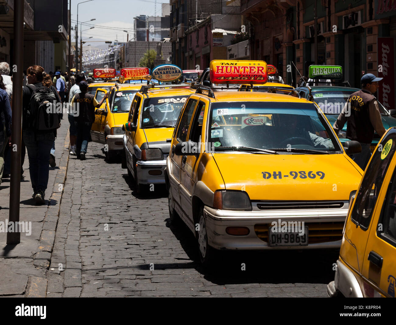Peruanisches taxi arequipa -Fotos und -Bildmaterial in hoher Auflösung ...