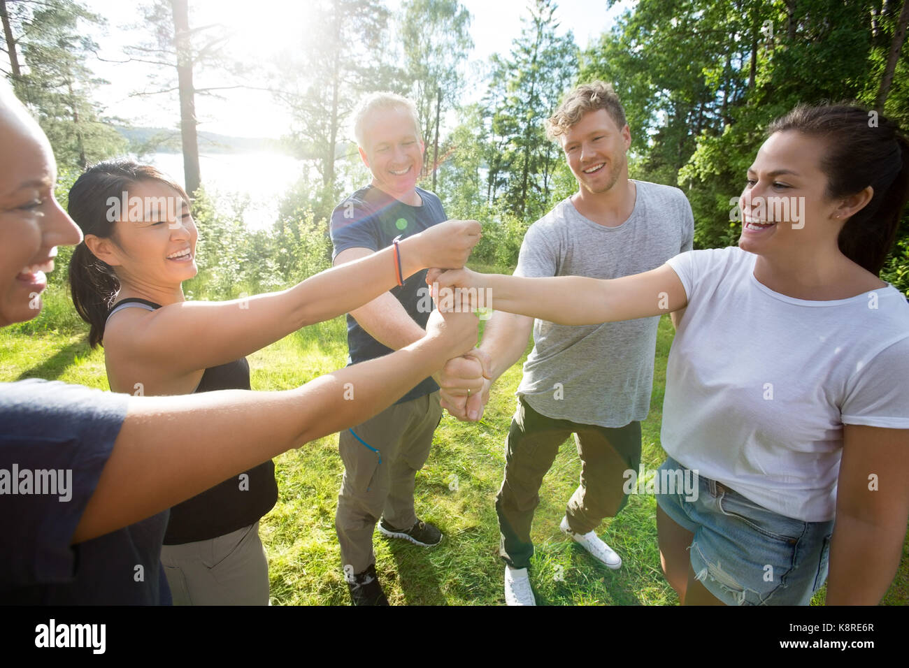 Stapeln hoch -Fotos und -Bildmaterial in hoher Auflösung – Alamy