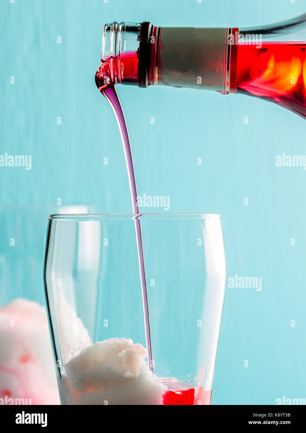 Cocktail terremoto -Fotos und -Bildmaterial in hoher Auflösung – Alamy