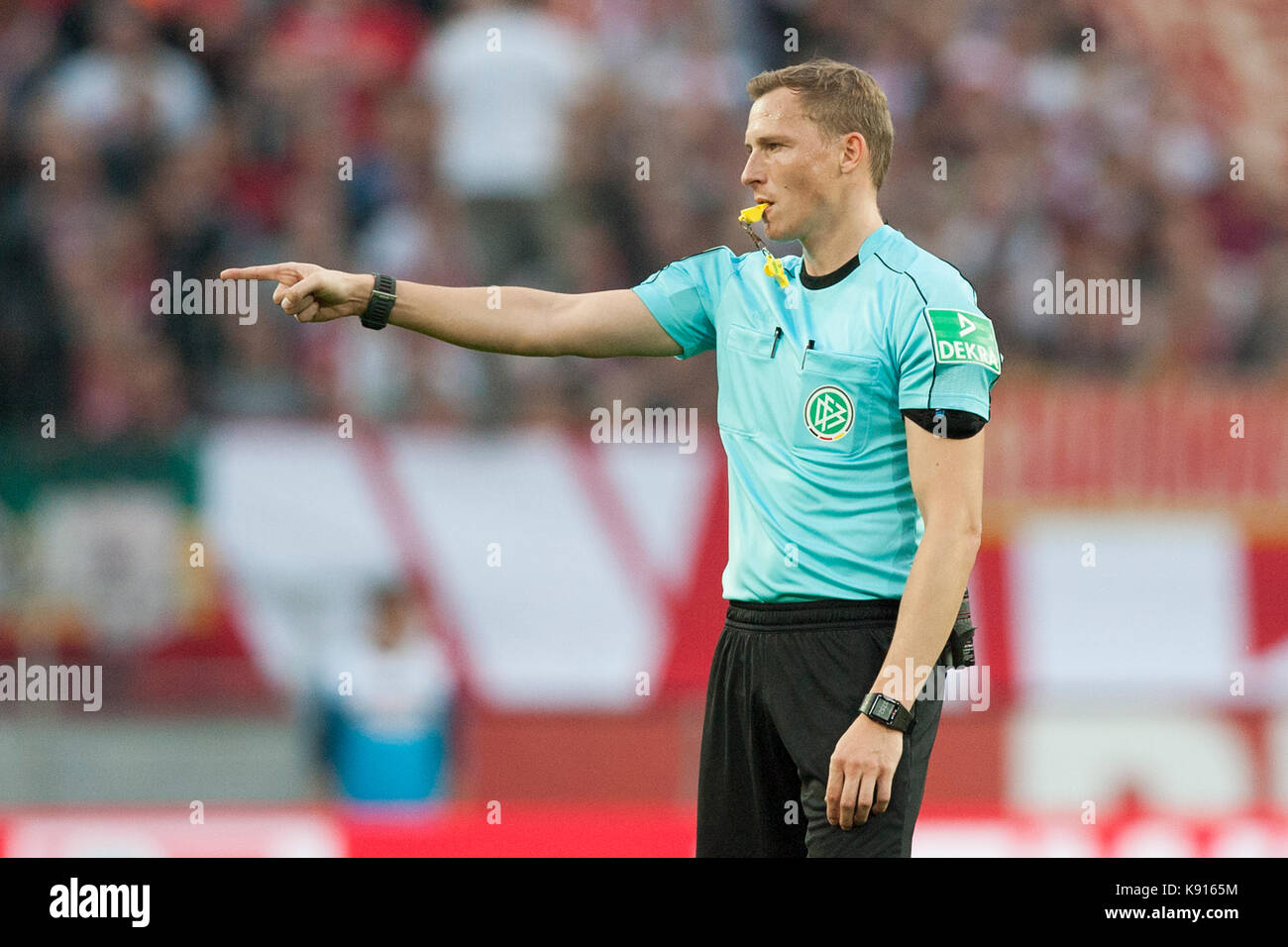 Schiedsrichter martin petersen stuttgart -Fotos und -Bildmaterial in ...