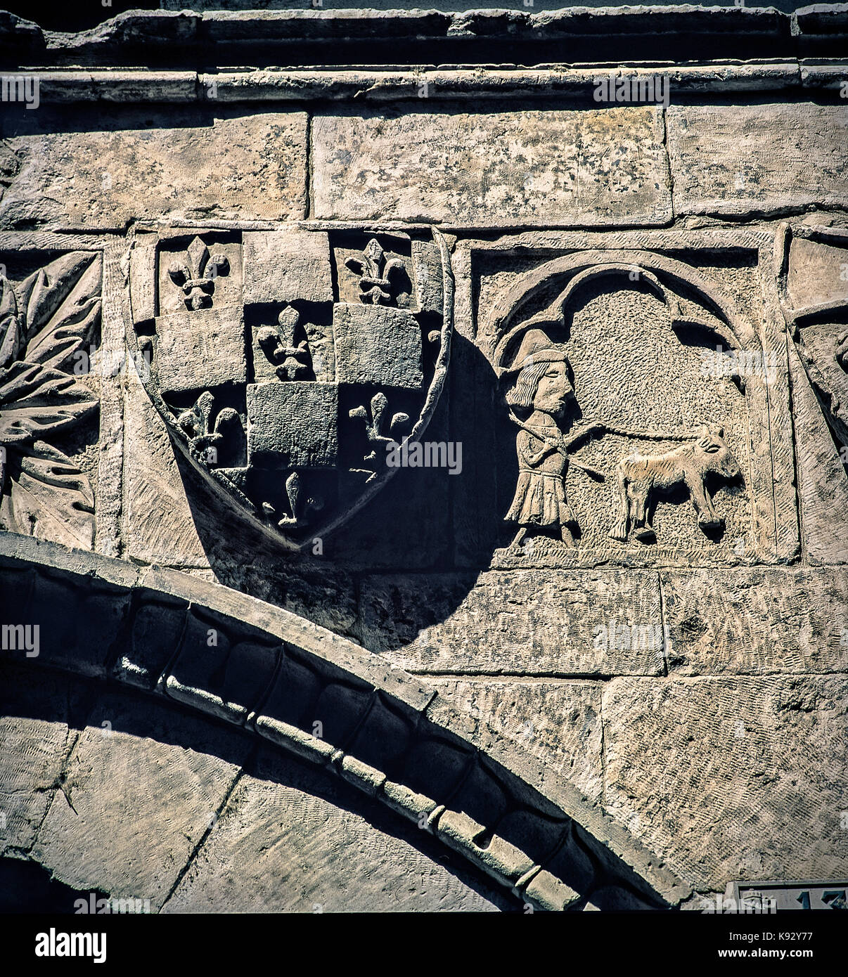 Medieval coat of arms -Fotos und -Bildmaterial in hoher Auflösung – Alamy