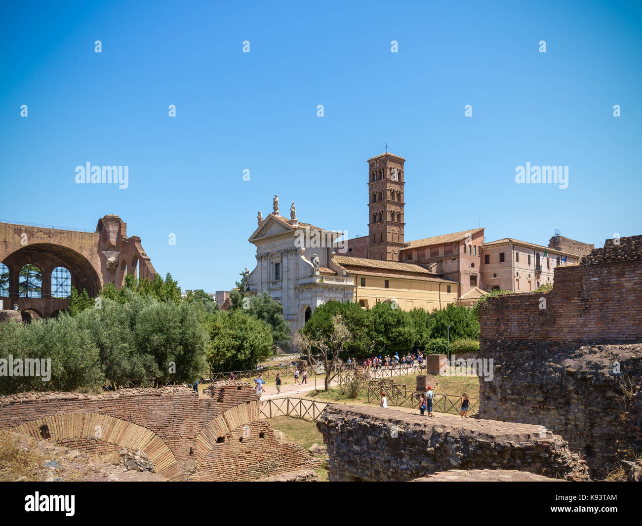 Santa francesca romana basilica -Fotos und -Bildmaterial in hoher Auflösung – Alamy
