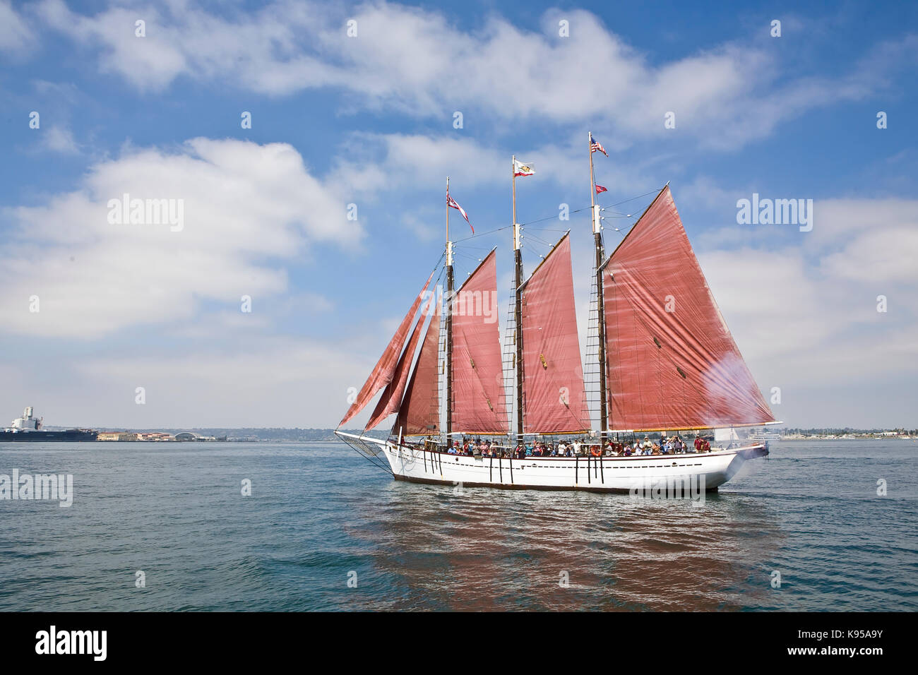 Tall Ship american stolz auf das Festival der Segel in San Diego, CA ...