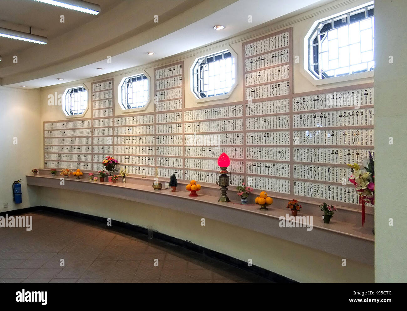 Tian Tan Buddha, der grosse Buddha und Kloster Po Lin innerhalb des ...