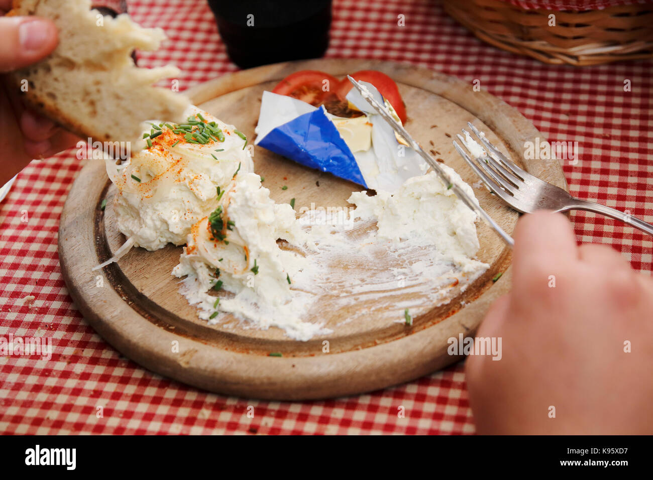 Sahne kase -Fotos und -Bildmaterial in hoher Auflösung – Alamy