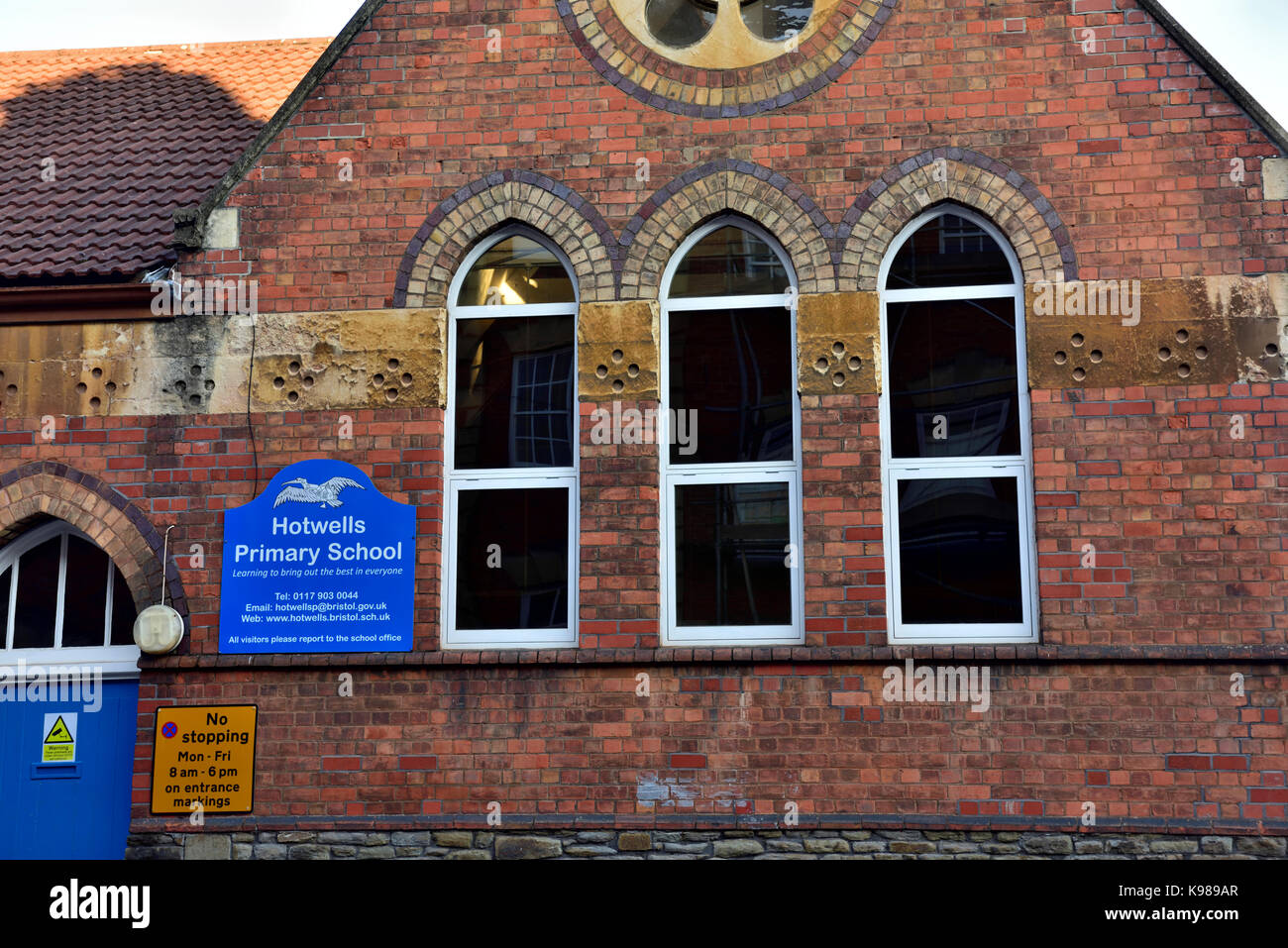 Primary school building -Fotos und -Bildmaterial in hoher Auflösung – Alamy