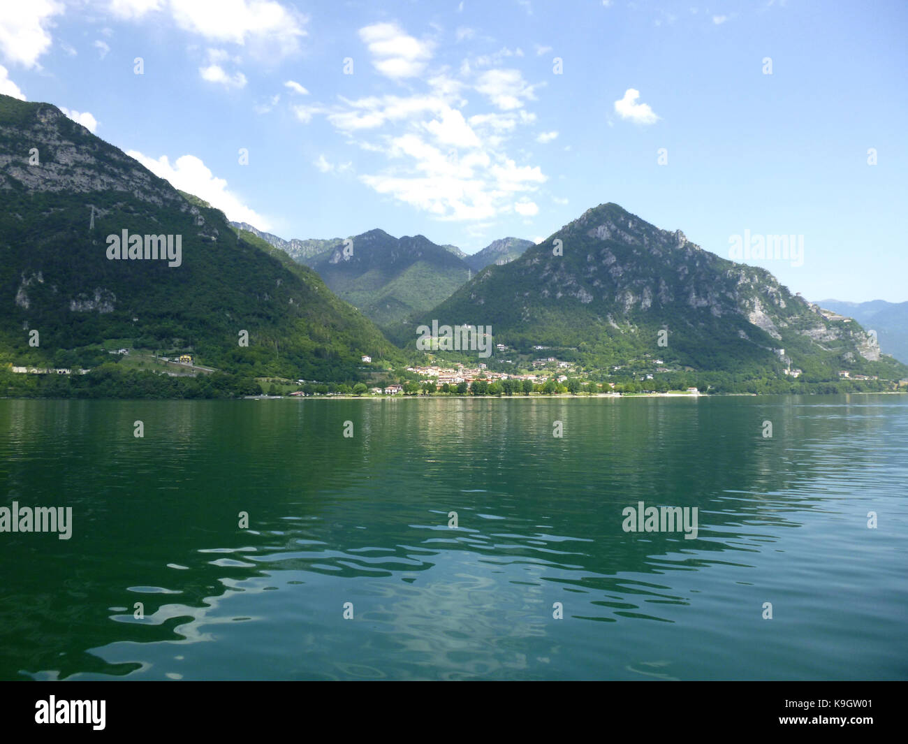 Lago idro -Fotos und -Bildmaterial in hoher Auflösung – Alamy