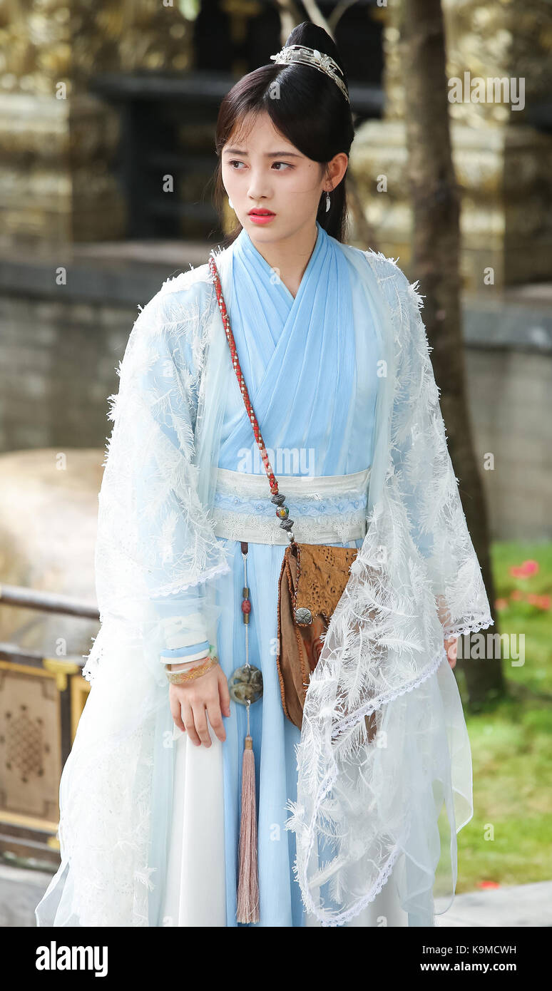 Chinesische Sängerin und Schauspielerin Ju Jingyi von chinesischen Mädchen Gruppe SNH 48 ...