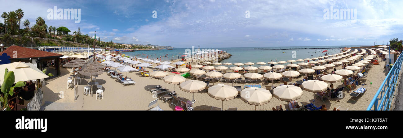 San remo beach -Fotos und -Bildmaterial in hoher Auflösung – Alamy