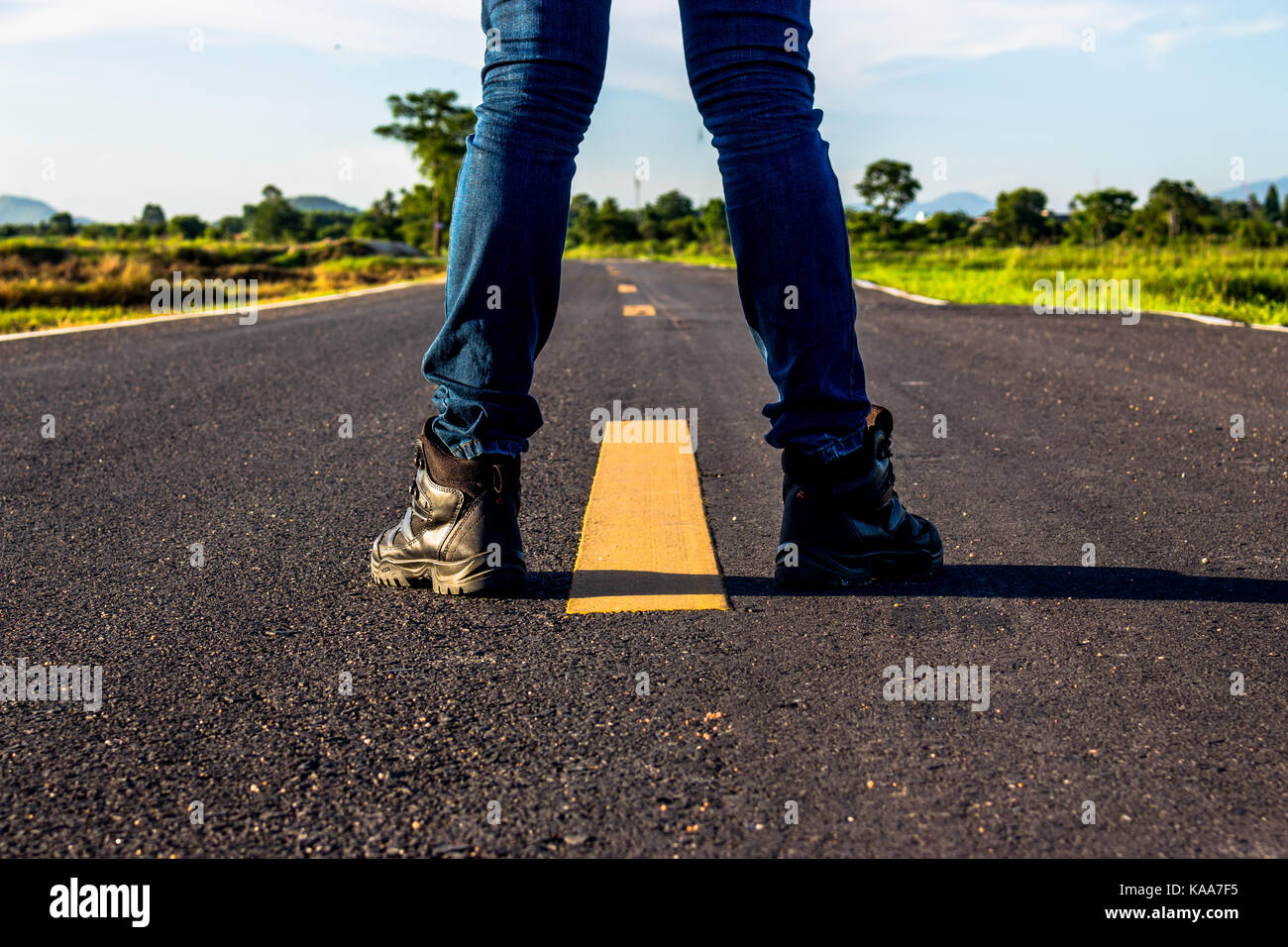 Zerkleinerter alter asphalt -Fotos und -Bildmaterial in hoher Auflösung ...