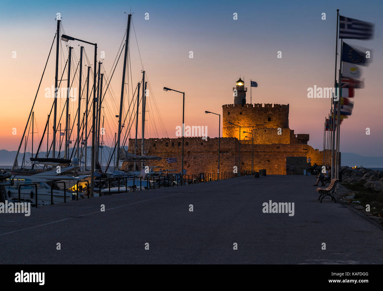 Rhodos hafen -Fotos und -Bildmaterial in hoher Auflösung – Alamy