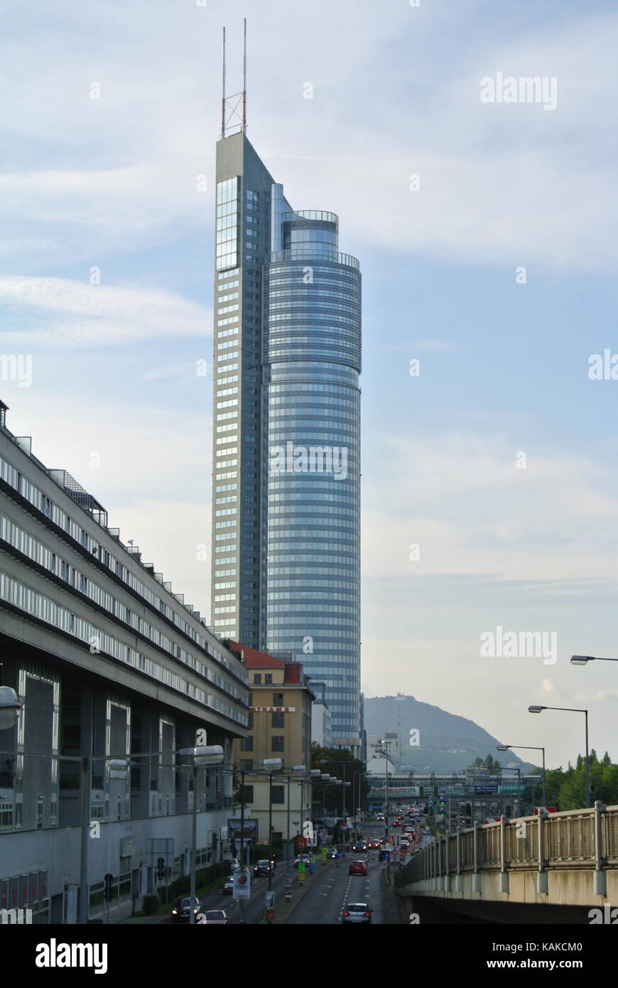 Millennium tower wien -Fotos und -Bildmaterial in hoher Auflösung – Alamy