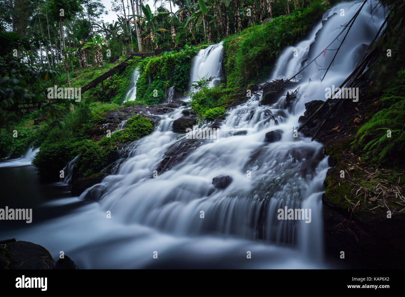 Tumpak sewu wasserfall -Fotos und -Bildmaterial in hoher Auflösung – Alamy