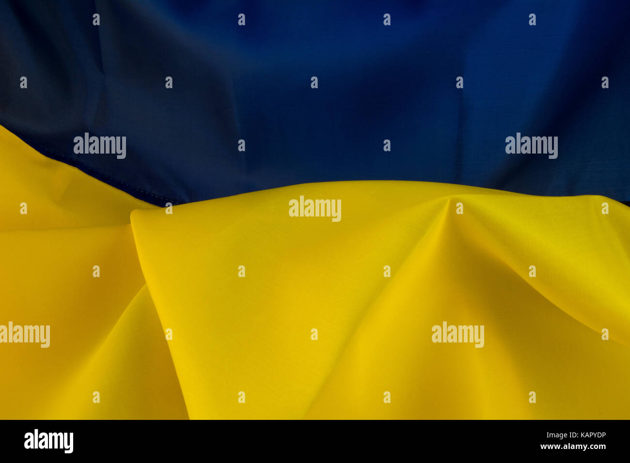 Blaue flagge mit gelben sternen -Fotos und -Bildmaterial in hoher ...