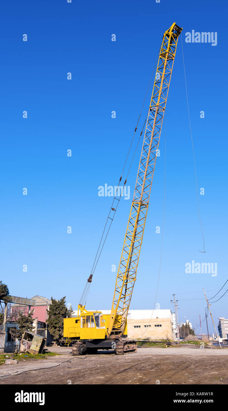 Mobilkran heben -Fotos und -Bildmaterial in hoher Auflösung – Alamy