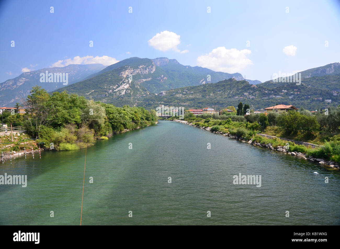 Fluss sarca -Fotos und -Bildmaterial in hoher Auflösung – Alamy