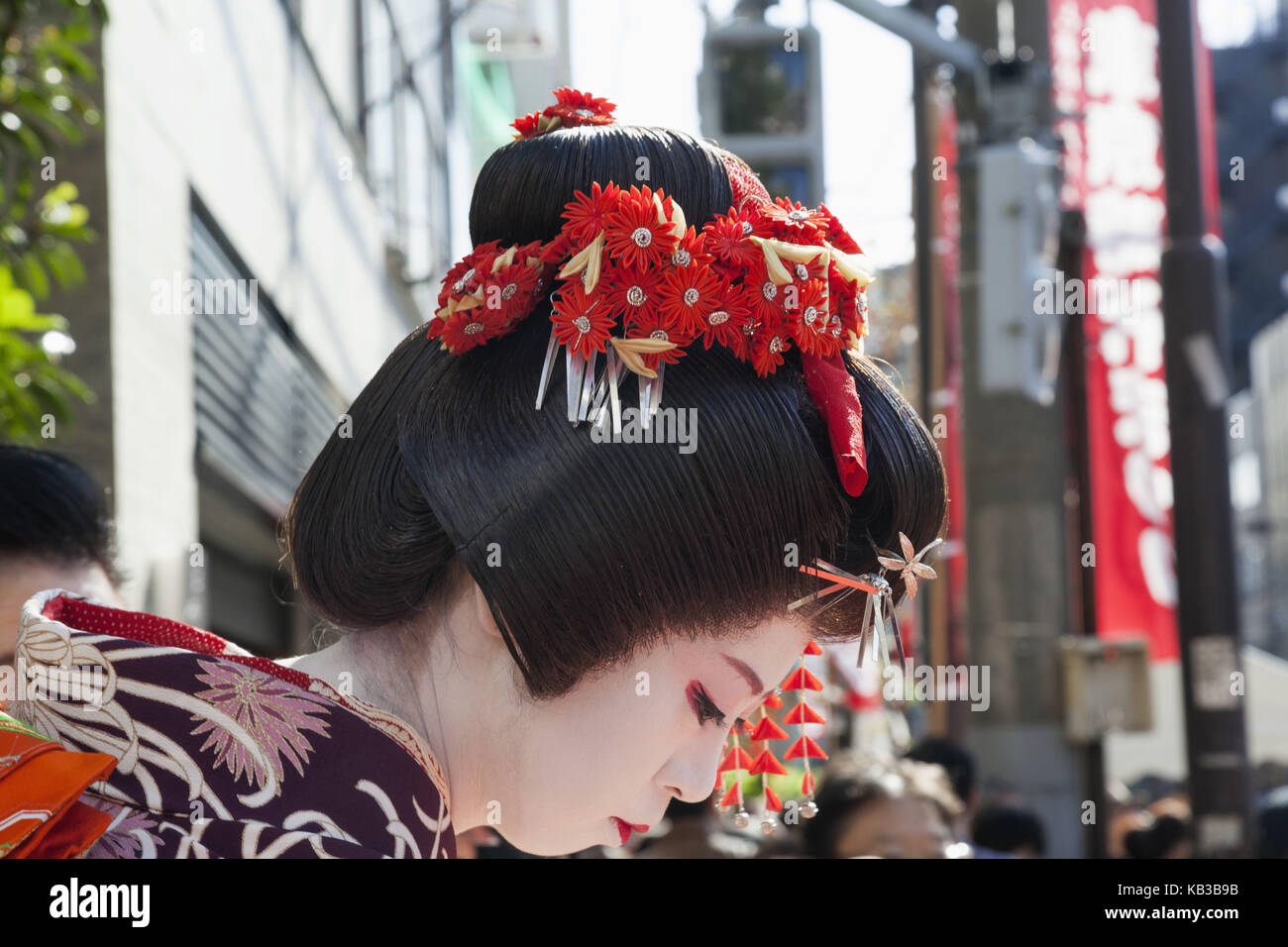 Asakusa geisha -Fotos und -Bildmaterial in hoher Auflösung – Alamy