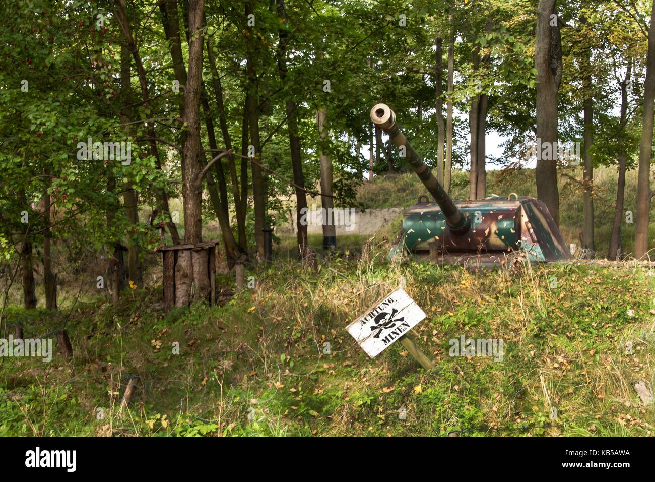 Landmine land mine warning -Fotos und -Bildmaterial in hoher Auflösung ...