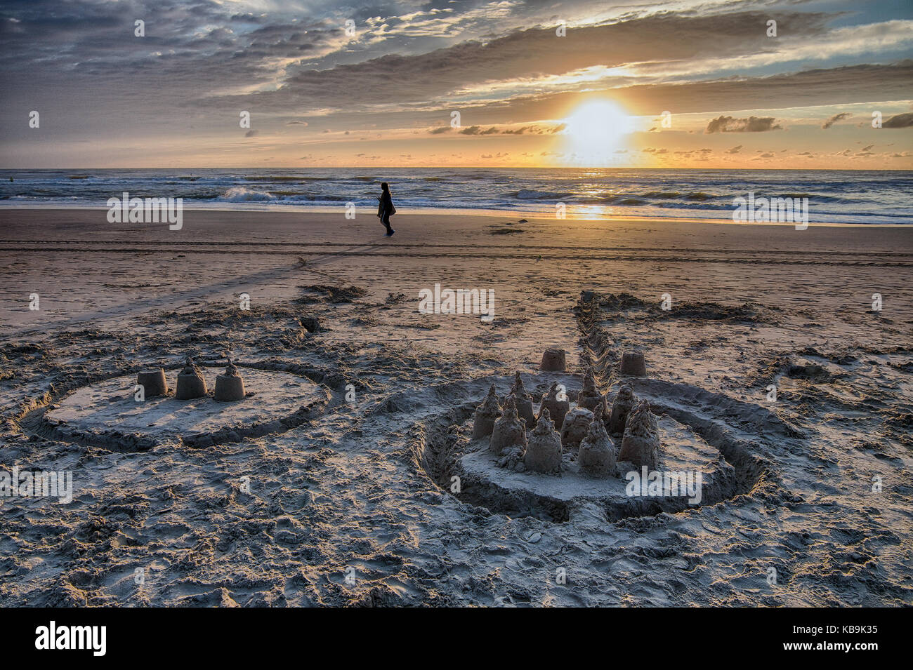 Sand castles -Fotos und -Bildmaterial in hoher Auflösung – Alamy