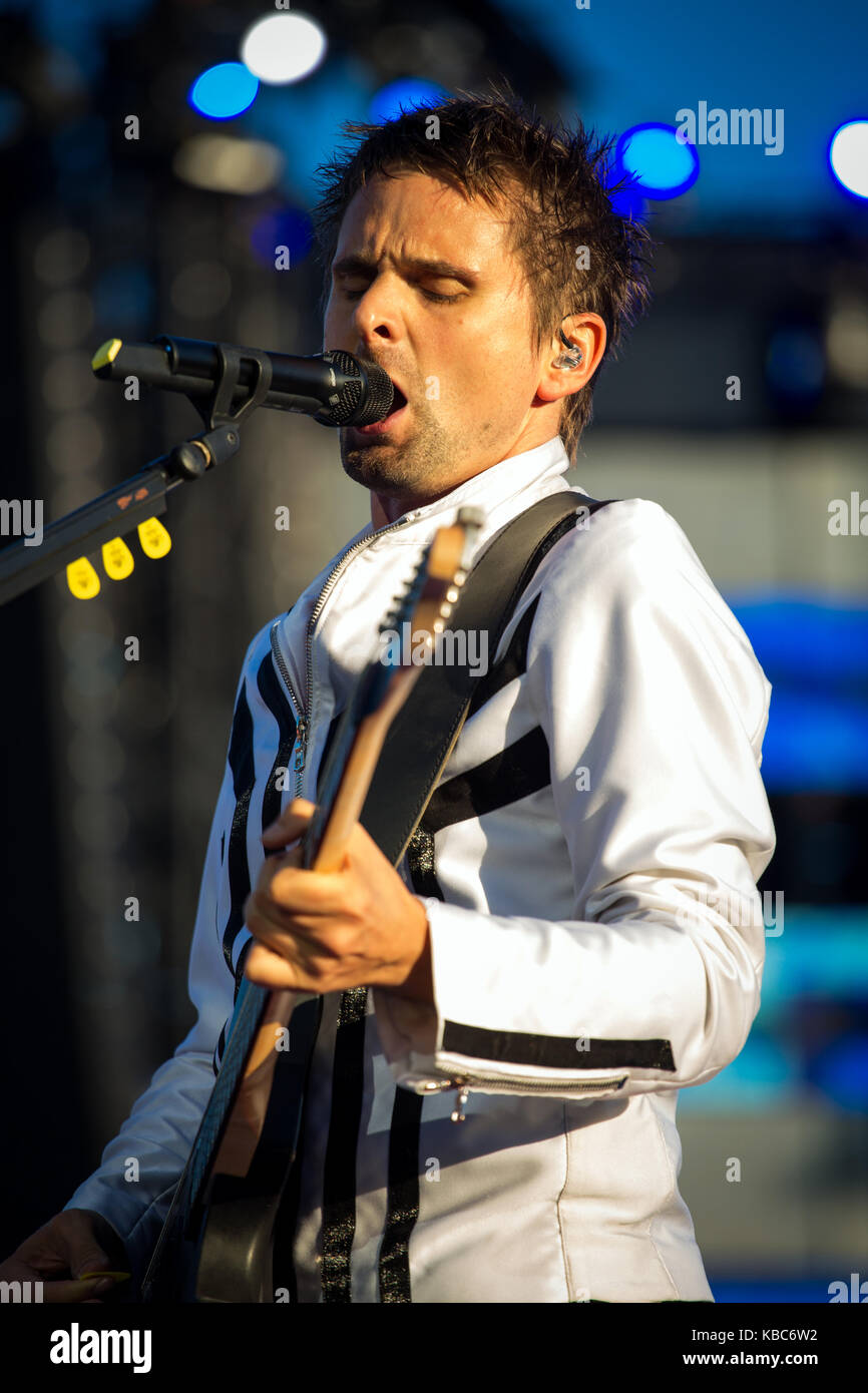 Die englische Rockband Muse spielt ein Live-Konzert im Brann Stadion ...