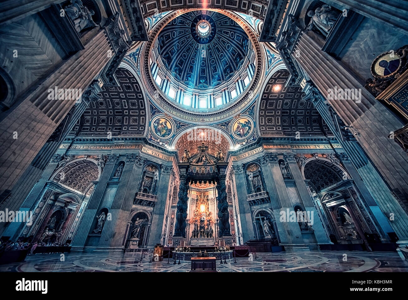 La basilica di san pietro in vaticano -Fotos und -Bildmaterial in hoher ...