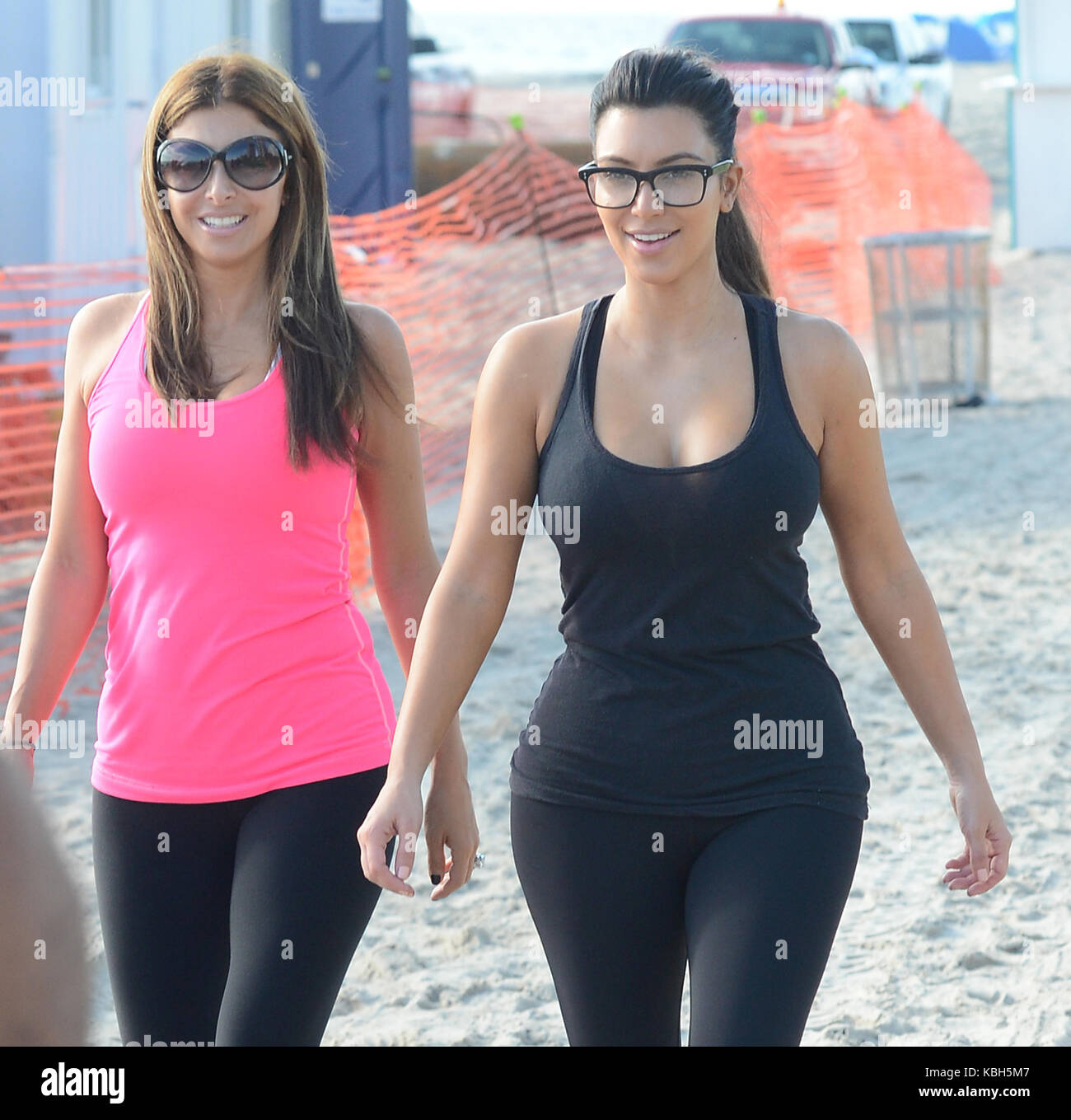 MIAMI BEACH, FL - Oktober 03: Kim Kardashian schauen' wie 'heiß für ...