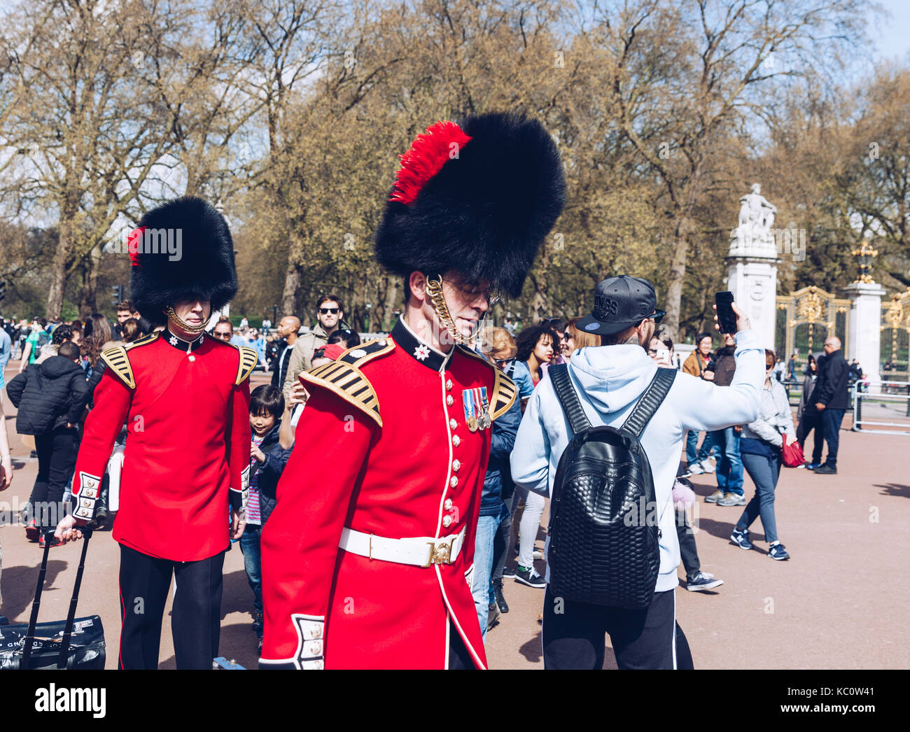 Royal horse guards paradehelm -Fotos und -Bildmaterial in hoher ...