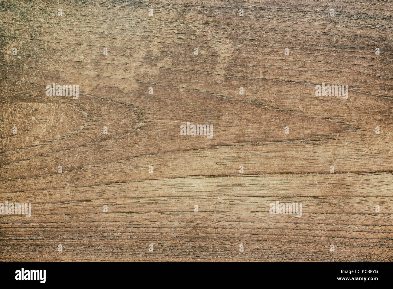 Dark wood table -Fotos und -Bildmaterial in hoher Auflösung – Alamy