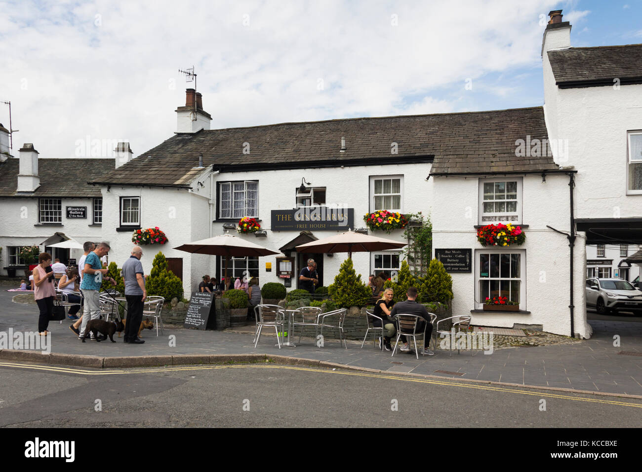 Das Kings Arms Hotel und Restaurant, das Quadrat, in dem Dorf Hawkshead ...