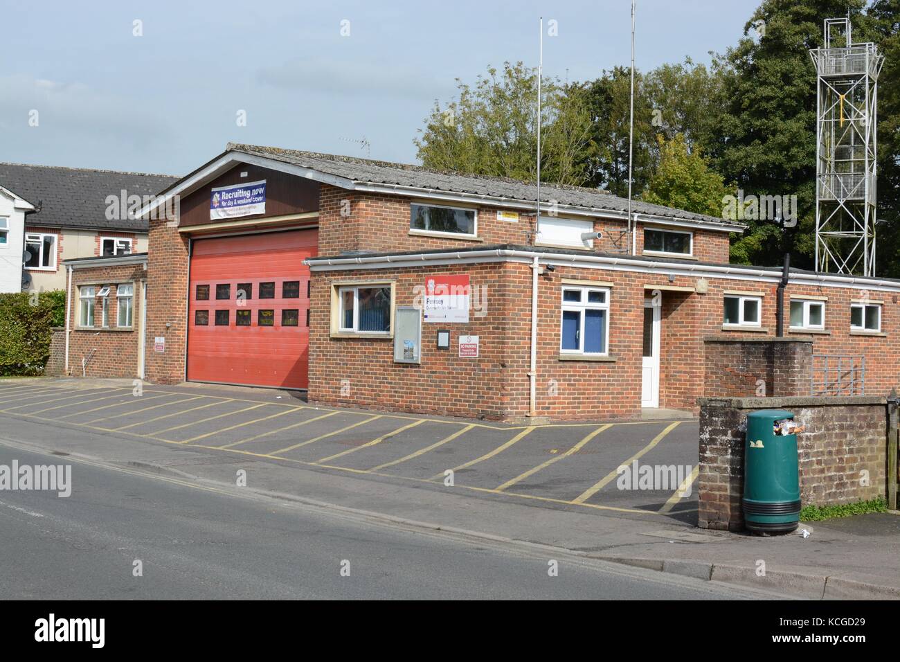 Retained firefighter -Fotos und -Bildmaterial in hoher Auflösung – Alamy