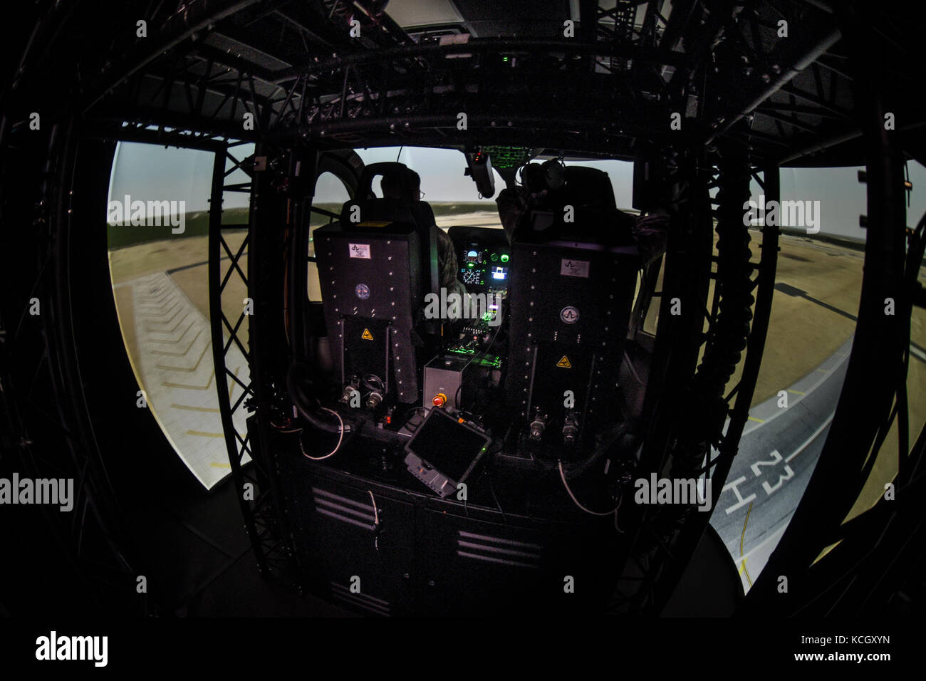 Us-Armee Hubschrauber Piloten Cpt. Chris Jones und Chief Warrant ...