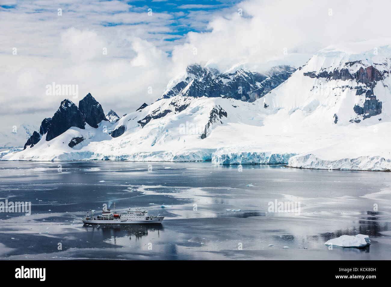 Antarktis vertrag -Fotos und -Bildmaterial in hoher Auflösung – Alamy
