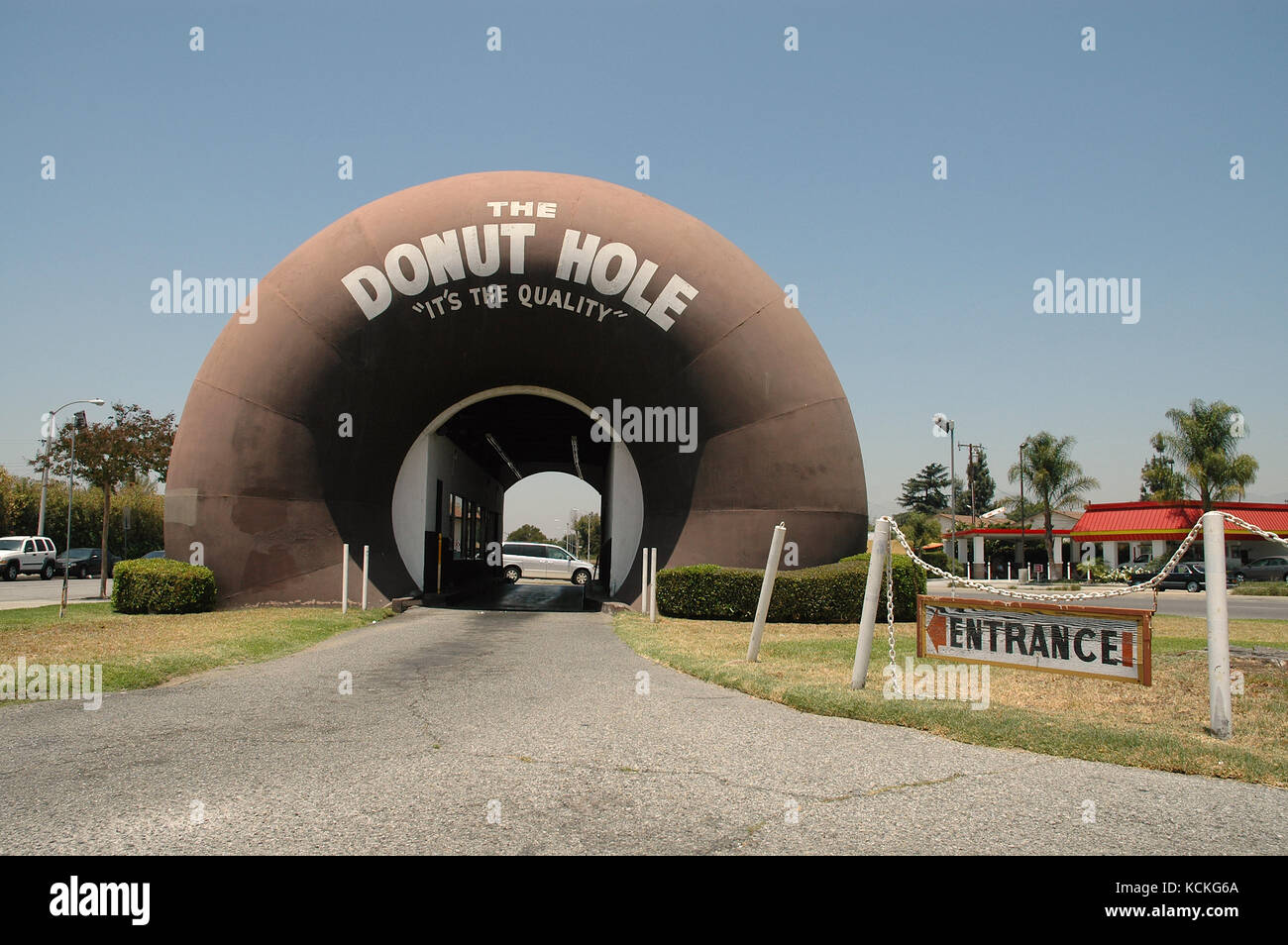 Donut drive thru -Fotos und -Bildmaterial in hoher Auflösung – Alamy