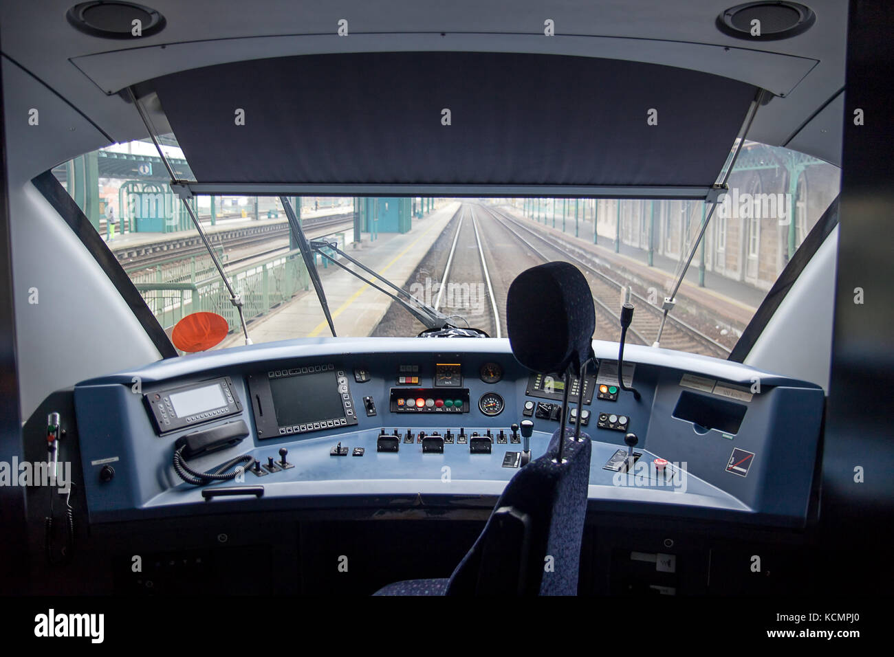 Train cockpit -Fotos und -Bildmaterial in hoher Auflösung – Alamy