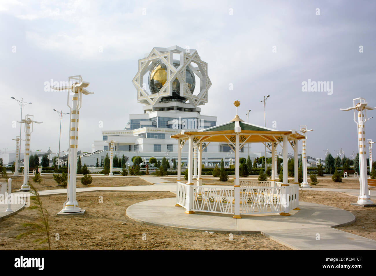 Architecture ashgabat turkmenistan -Fotos und -Bildmaterial in hoher ...