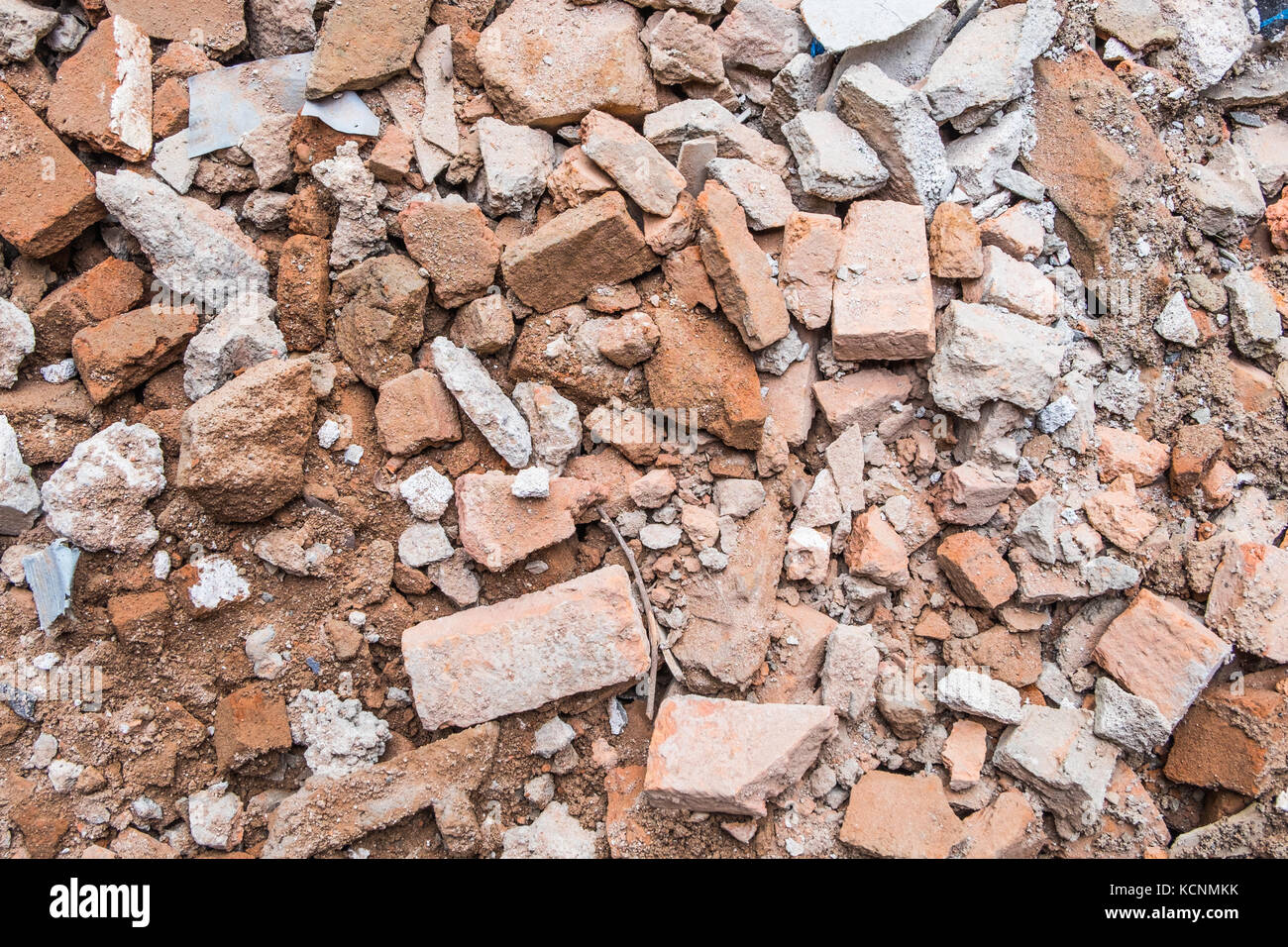 Ziegel und schutt -Fotos und -Bildmaterial in hoher Auflösung – Alamy
