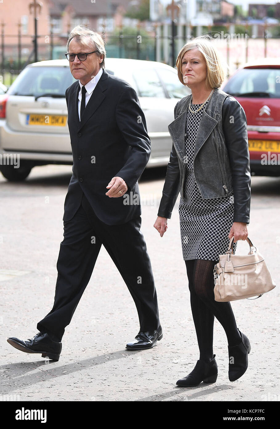 David Neilson, der zur Beerdigung der Schauspielerin Liz Dawn in der ...