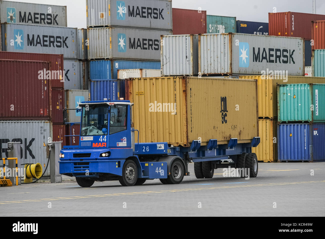 Danzig, Polen. 07 Okt, 2017. Die mafi Container-auflieger gehen nach ...